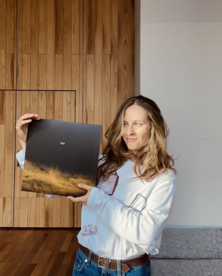 MOMO – Hania Rani releases new album