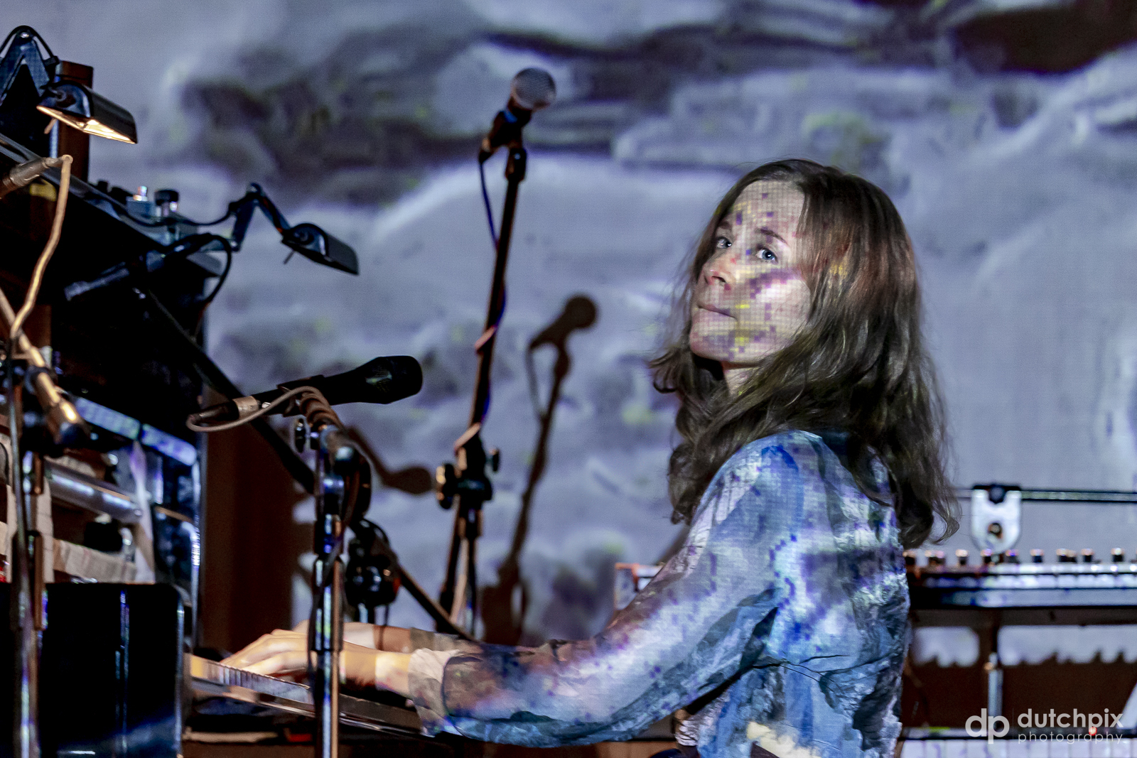 MOMO – Photos of Hania Rani